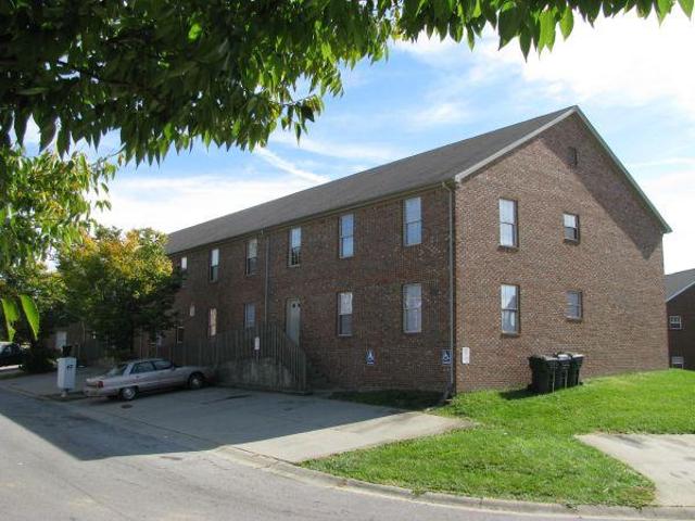 $610 / 800ft² Queen Elizabeth SPECIAL! Spacious ALL ELECTRIC Apartment! NEW CARPET! Richmond Rd Area, Lexington map