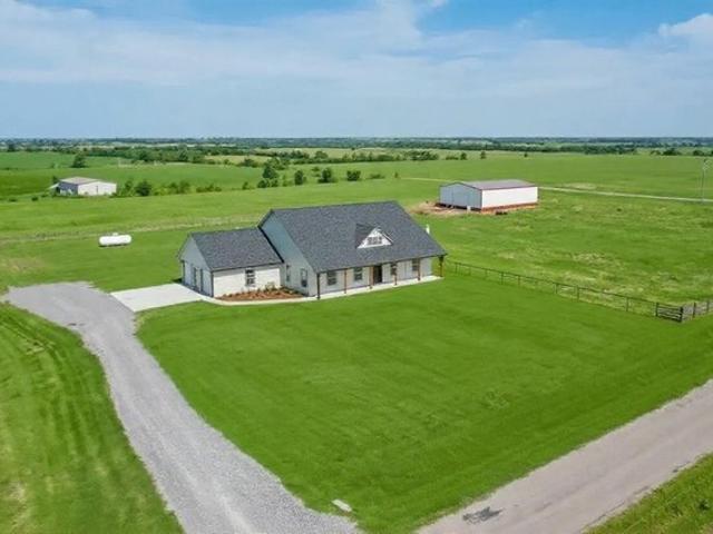 610 County Street 2860, Minco, OK 73059