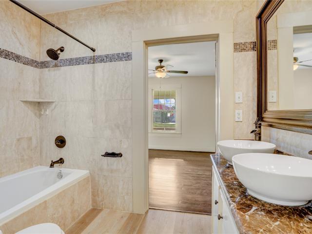 610 Columbia St, Houston, TX 77007 | MLS #32980