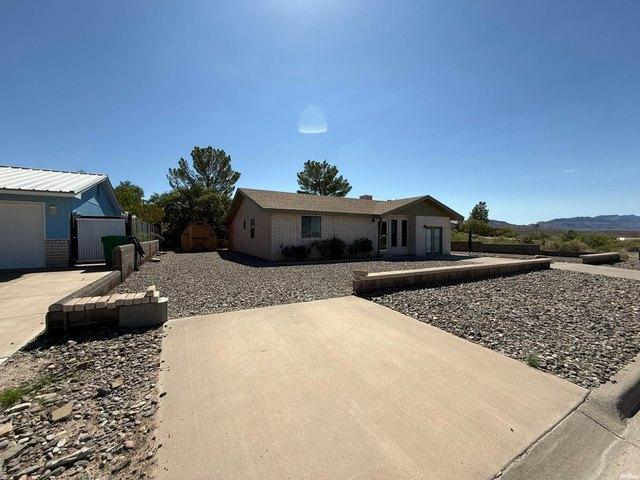 610 Corona St, Truth or Consequences, NM 87901