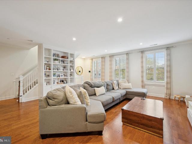 610 Captains Way, Philadelphia, PA 19146 | Compass