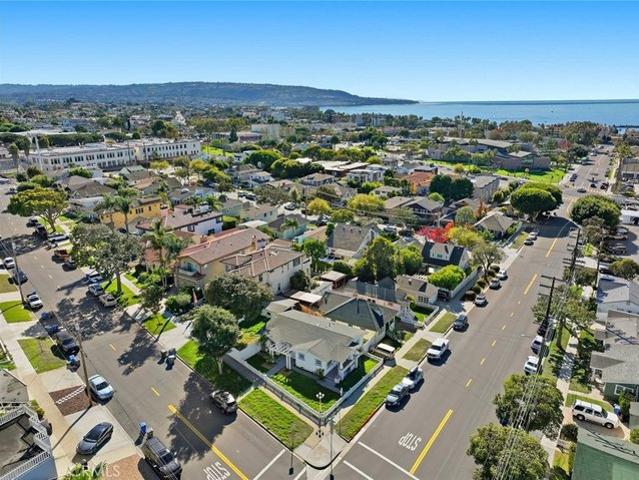 610 Carnelian St, Redondo Beach, CA 90277