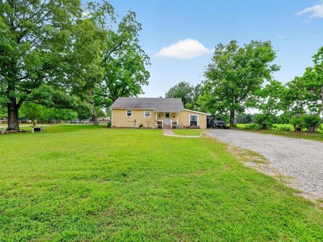 610 Crooked Creek Rd, Edgewood, TX 75117