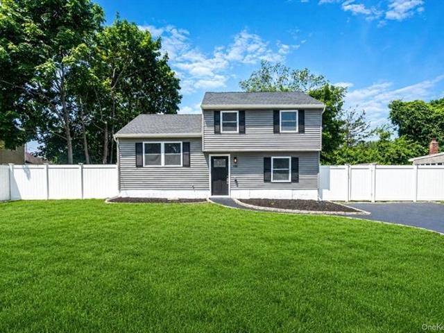 610 Americus Ave, East Patchogue, NY 11772