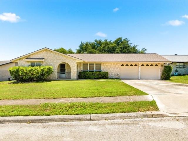 610 Amistad Blvd, Universal City, TX 78148