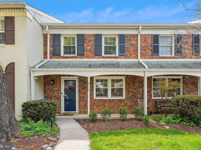 610 Azalea Dr Unit 1, Rockville, MD 20850