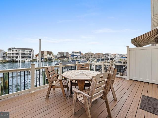 610 Bayshore Court # 3
