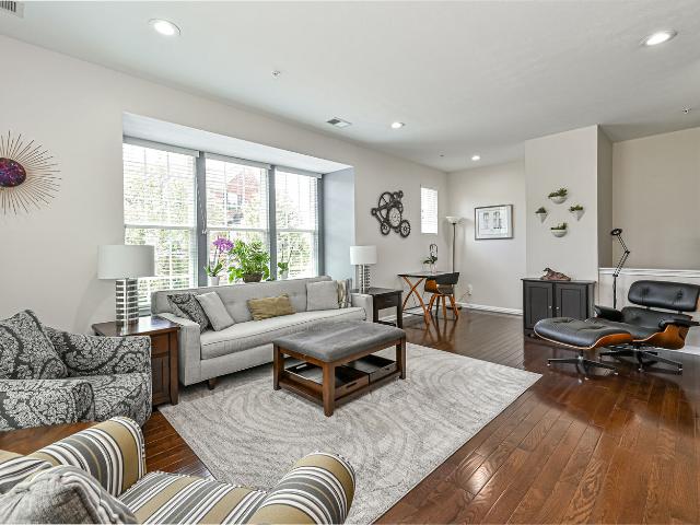 610 Broadmore