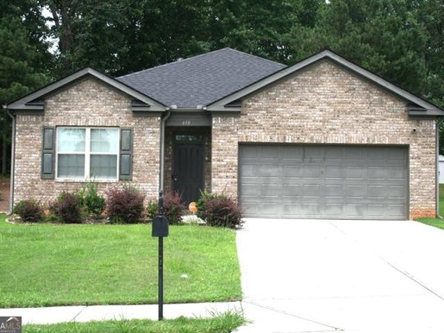 610 Dodson Lake Ct, Fairburn, GA 30213