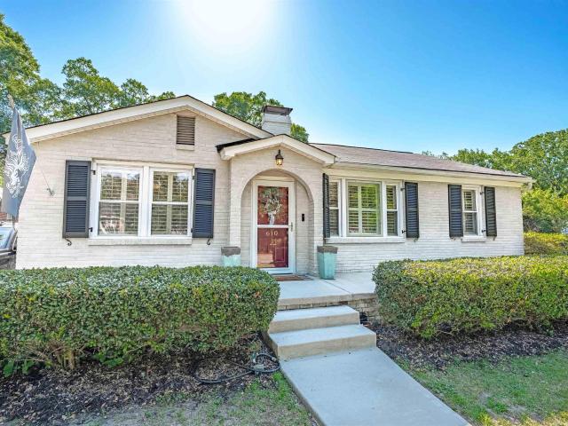 610 Dogwood Street