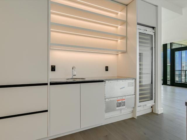 610 Davis St, Unit 4903, Austin, TX 78701 | MLS #1987 | Compass