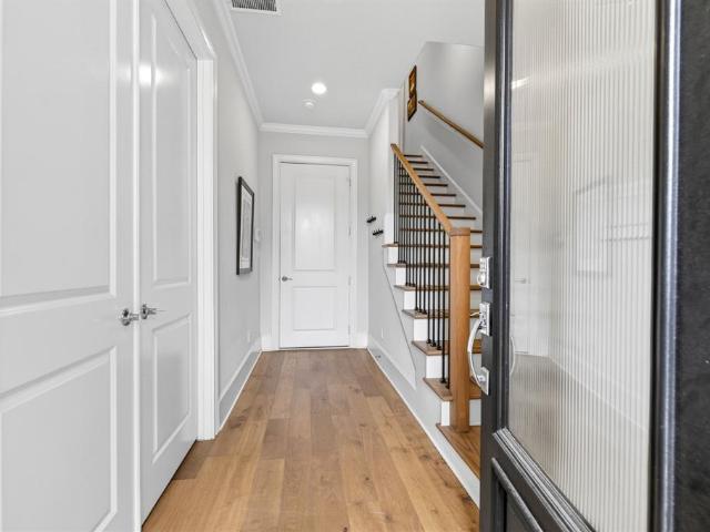 610 Dalton Lane