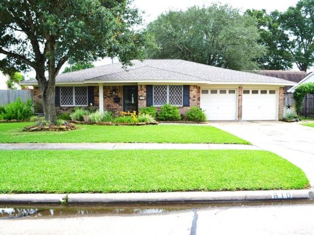 610 E X St, Deer Park, TX 77536