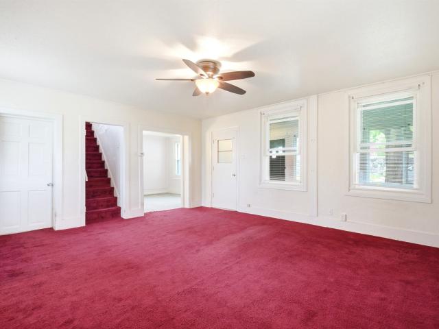 610 E Maple Street