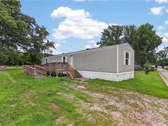 610 E Orchard St Trlr 49, Odessa, MO 64076
