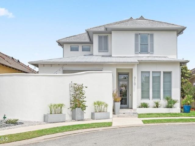 610 Elysian Fields Dr, Lafayette, LA 70508