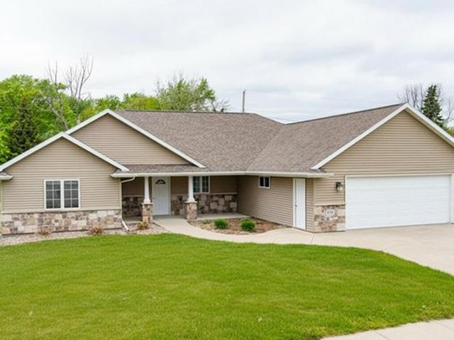 610 Harvest Trl, Appleton, WI 54913