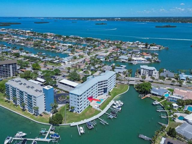 610 Island Way Apt 407, Clearwater Beach, FL 33767