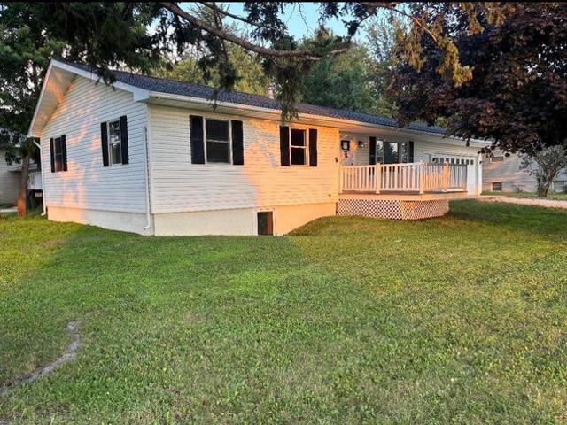 610 Jefferson Ave SW, Eyota, MN 55934