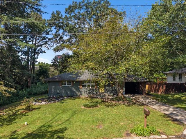 610 Oriole Drive SE