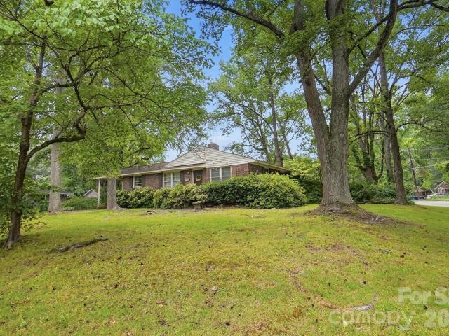 610 Laurel Court