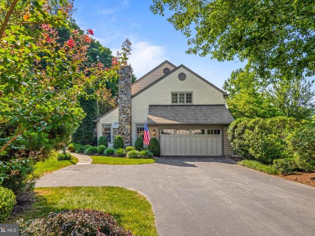 610 Lindsay Circle