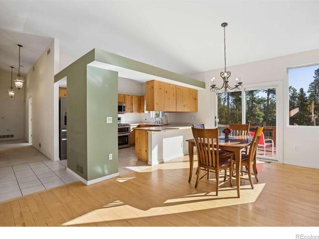 610 Meadowlake Drive