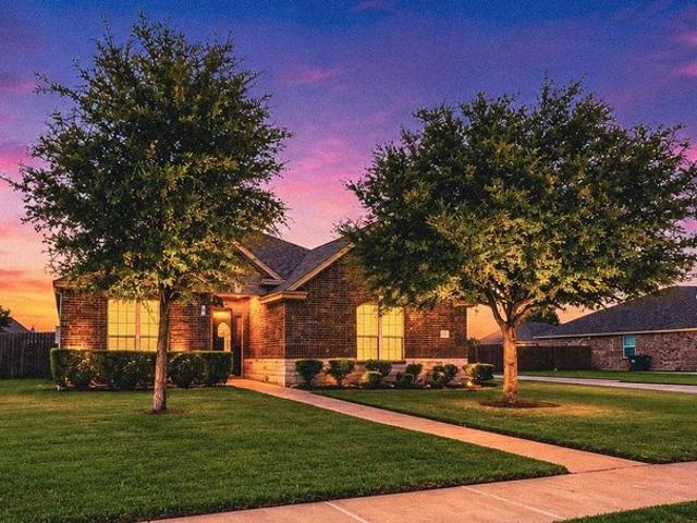 610 Milas Ln, Glenn Heights, TX 75154