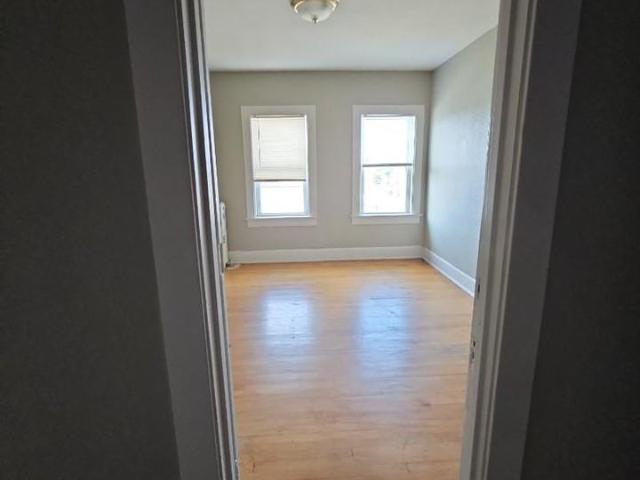 610 Mulberry St 3 Bedroom Apartment for Rent at 610 Mulberry St, Rockford, IL 61103 Downtown Rockford