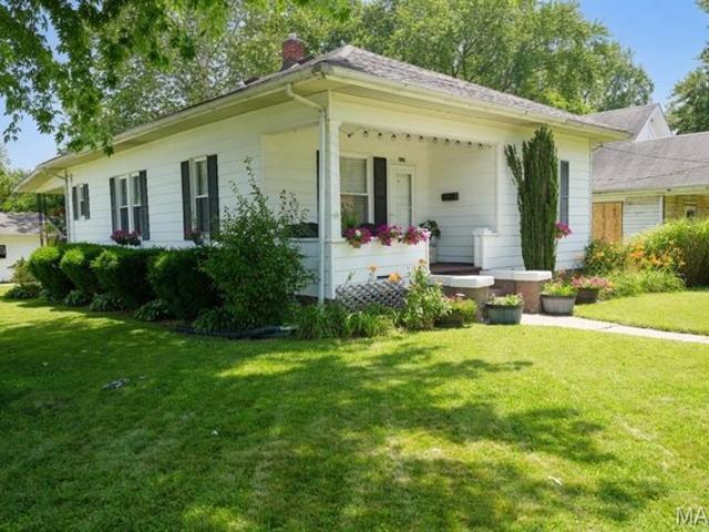 610 N 4th St, Benld, IL 62009