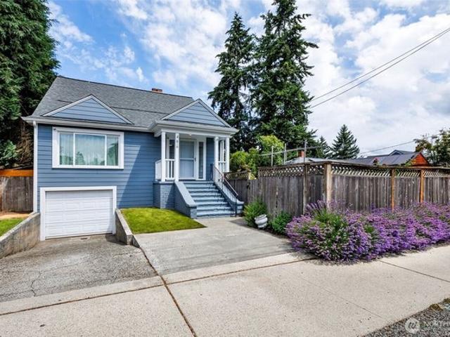 610 N 125th St, Seattle, WA 98133