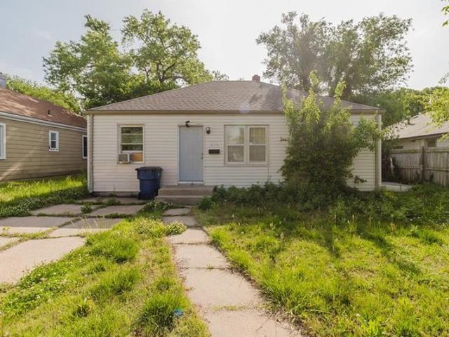 610 N Battin St, Wichita, KS 67208