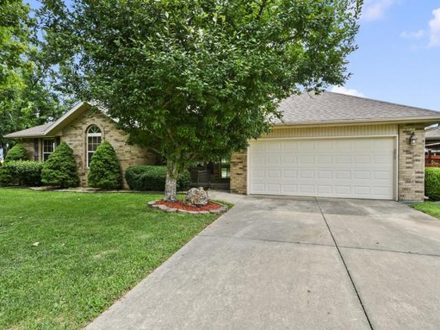 610 N Ellen St, Forsyth, MO 65653