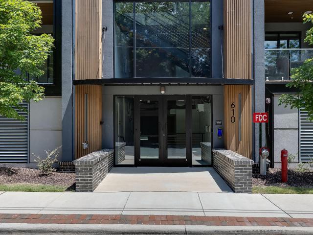 610 N Roxboro Street 21