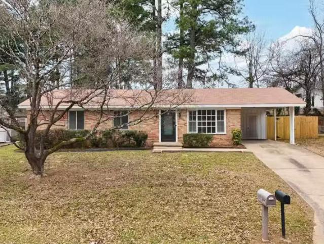 610 NEWCOMB DR, BENTON, AR 72015 Single Family Residence For S.