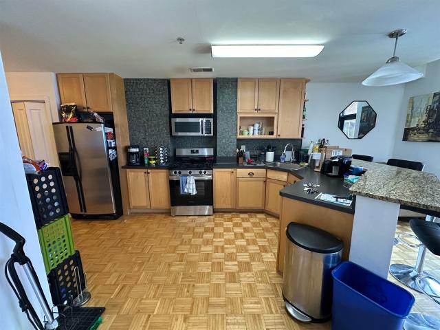 610 Newark St # 9D