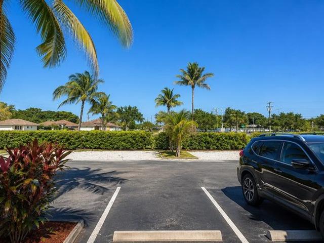610 NW 7th Ave, Pompano Beach, FL 33060
