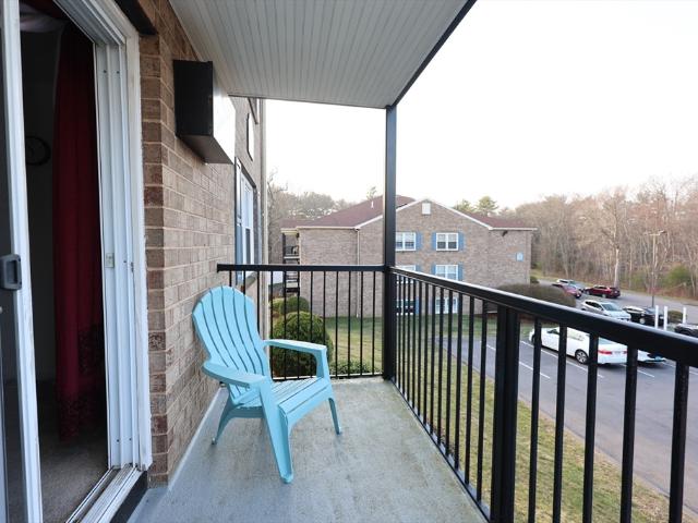 610 S Franklin St, Unit B202, Holbrook, MA 02343 | MLS #73495 | Compass