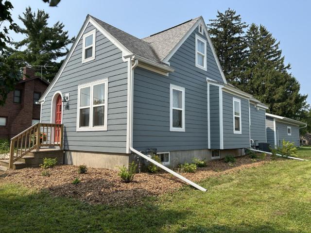 610 S Main St