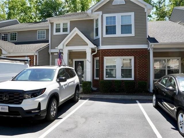 610 Station Square Ct, Chesapeake, VA 23320