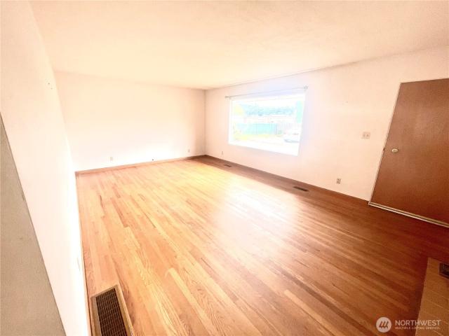 610 SW Front Avenue