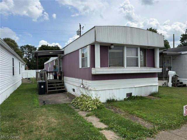 610 Patricia Ave NW, New Philadelphia, OH 44663