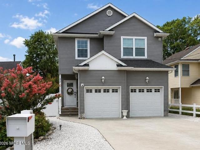 610 Parkside Ave, Toms River, NJ 08753