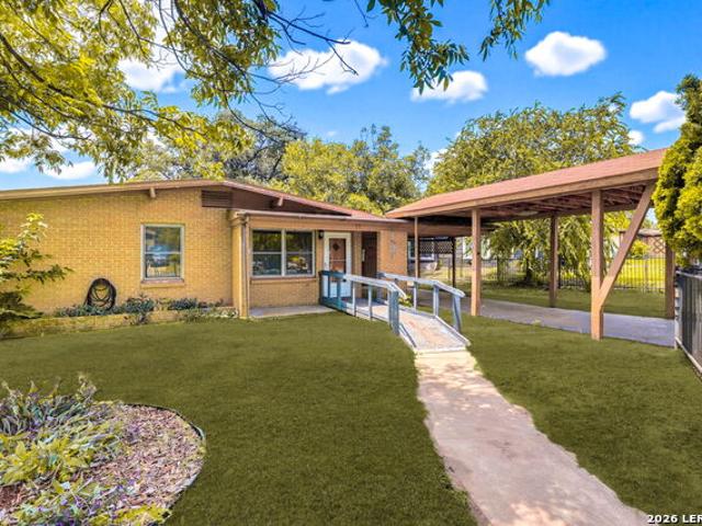 610 Pilgrim Dr