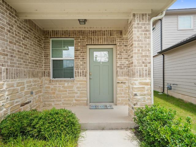 610 Roaring Fork Ln