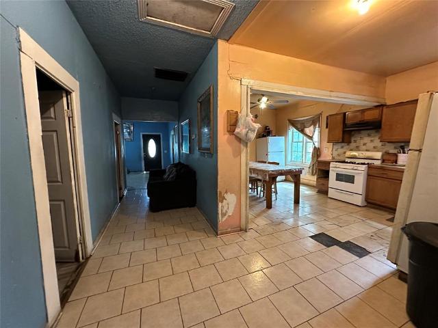 610 W 13th Avenue