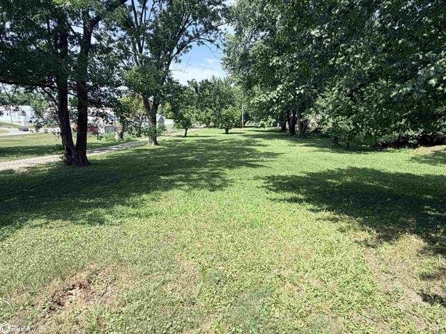 610 W Jefferson Ave, Fairfield, IA 52556