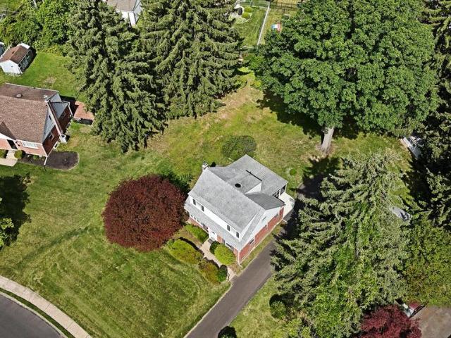 610 Topsfield Road
