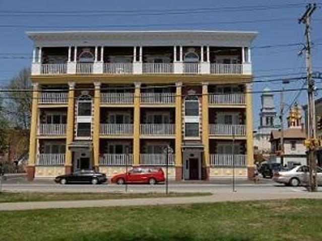 610 Union St, Unit 401, Manchester, NH 03104 | MLS #5084 | Compass