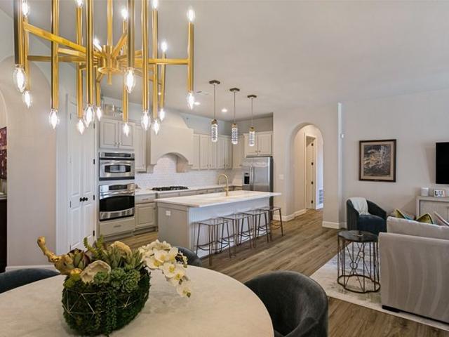 610 Via Ravello Apt 406, Irving, TX 75039